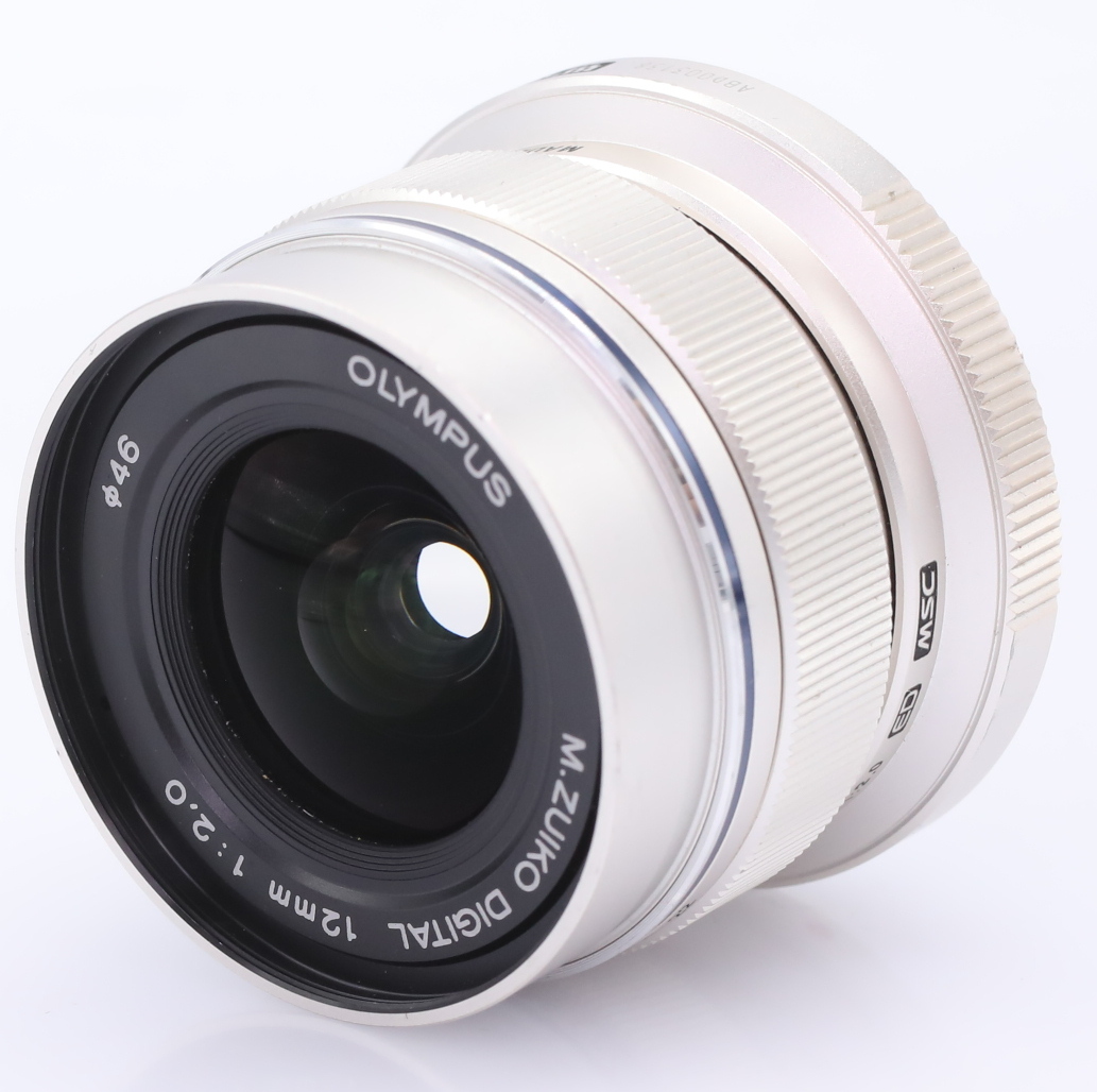 Olympus MFT 12mm F/2.0 zilver ED M.Zuiko Digital occasion - Kamera Express
